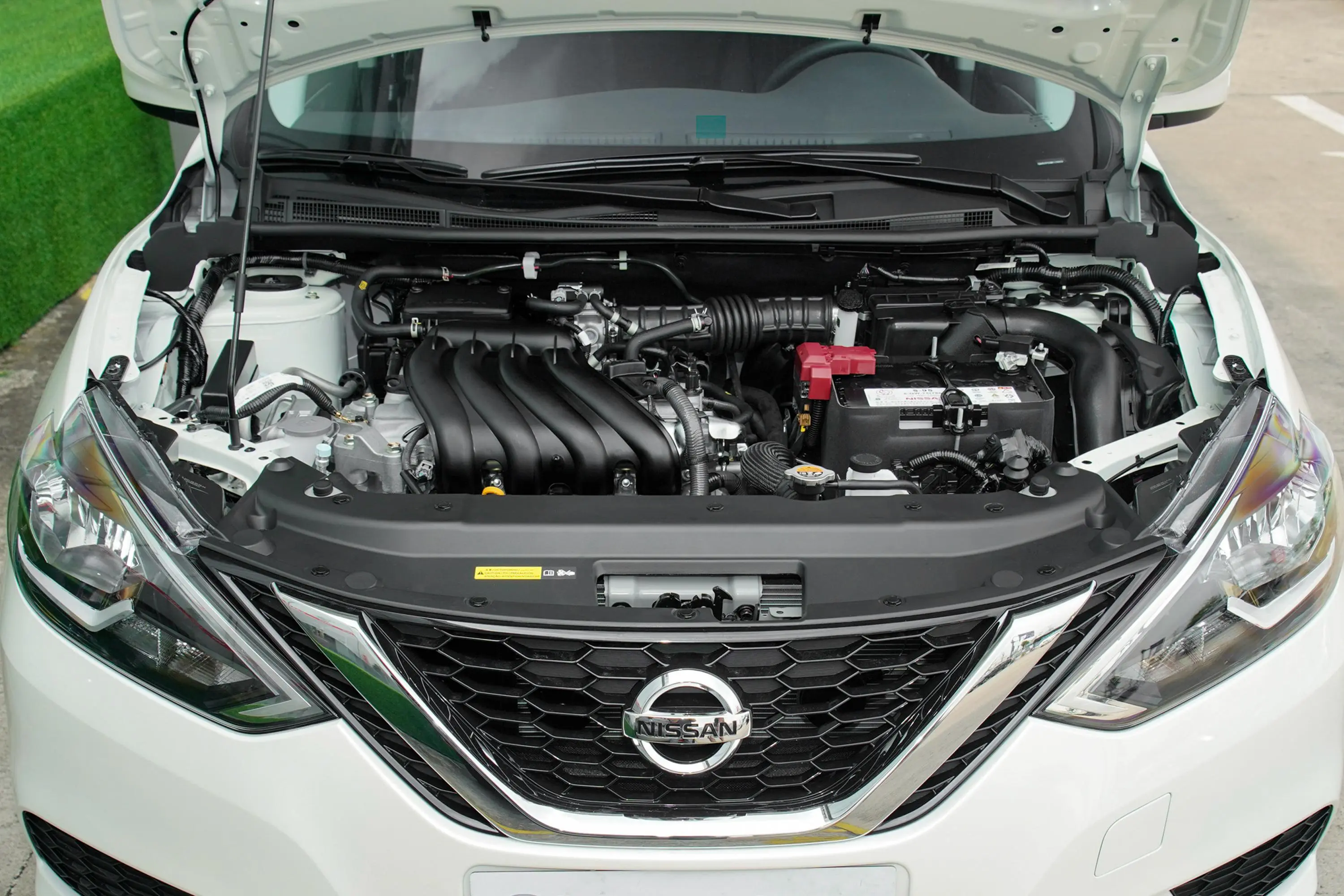 【轩逸经典 1.6L XE舒适版发动机舱整体图片-汽车图片大全】-易车