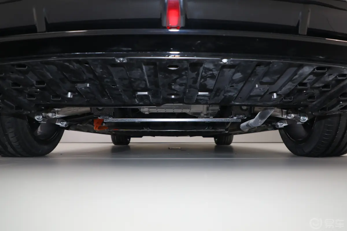 【马自达EZ-6试装车后悬架整体图片-汽车图片大全】-易车