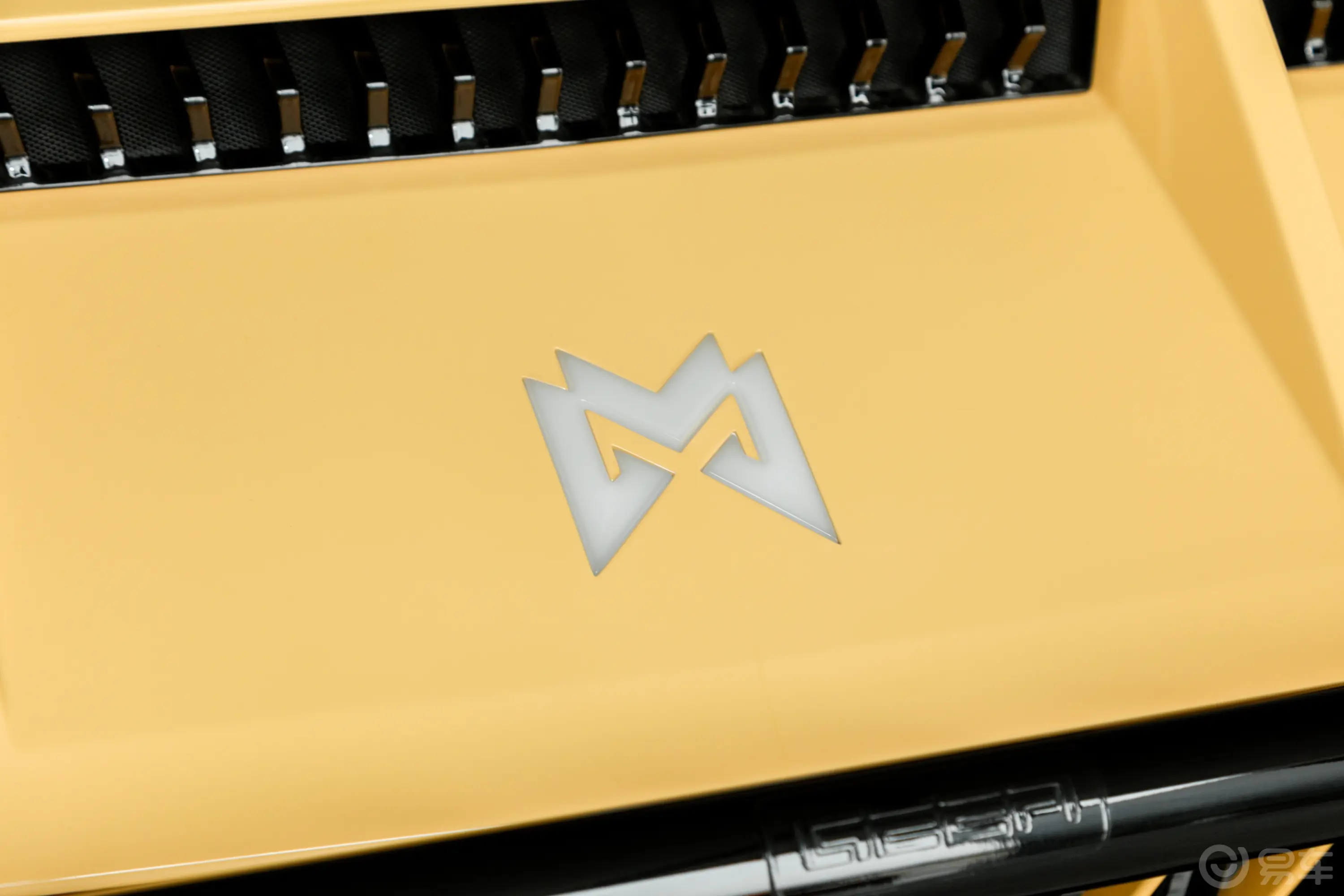 【猛士917增程版 161km 蛟龙战甲外观细节图片-汽车图片大全】-易车