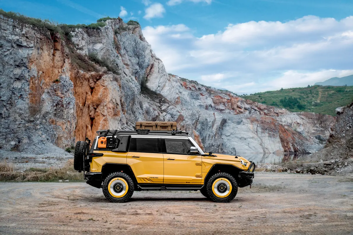 【猛士917增程版 161km 蛟龙战甲图片-汽车图片大全】-易车