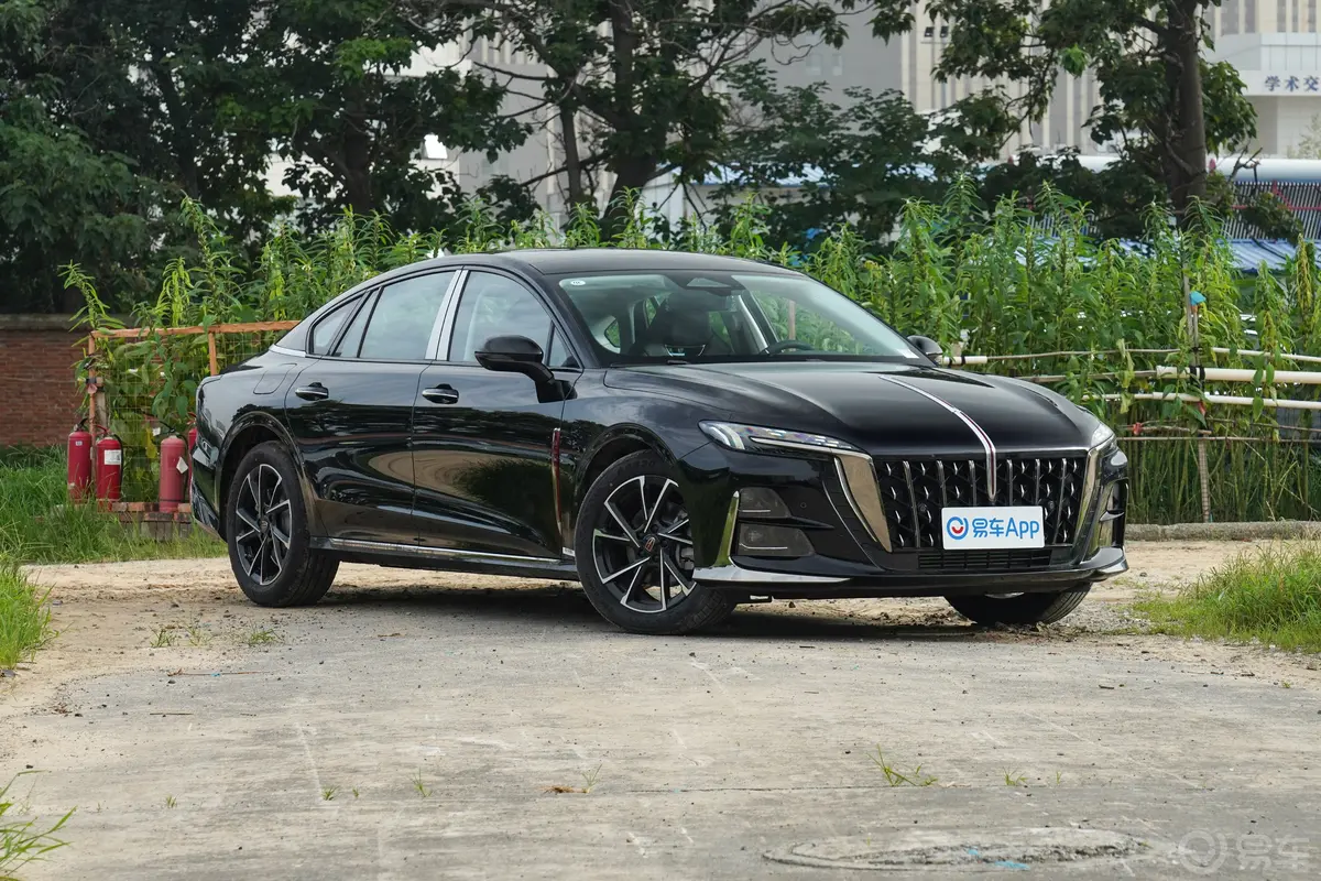 【红旗H62.0T 致美版侧前45度车头向右水平图片-汽车图片大全】-易车
