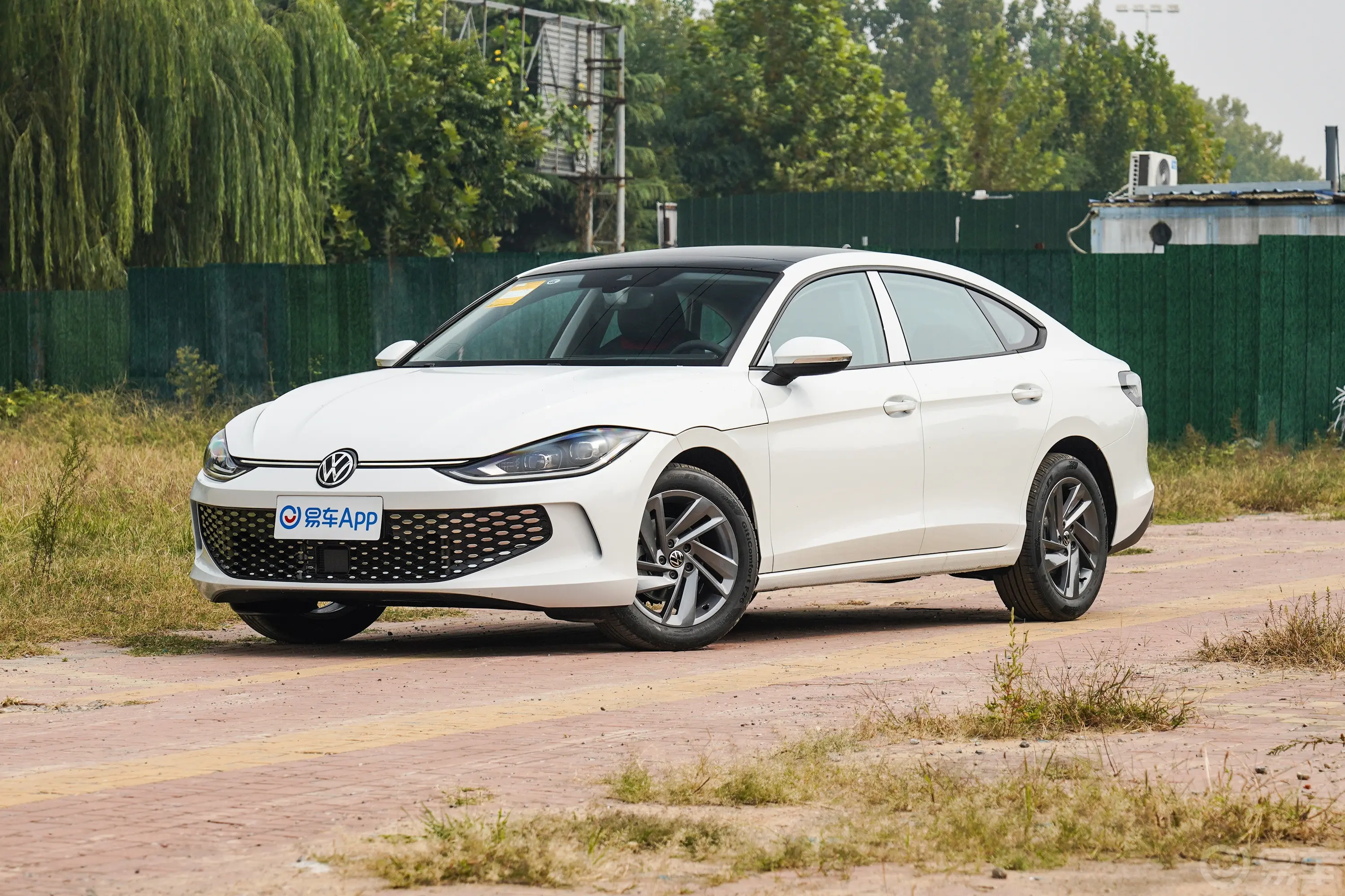 【凌渡凌渡L 280TSI 炫辣版侧前45度车头向左水平图片-汽车图片大全】-易车