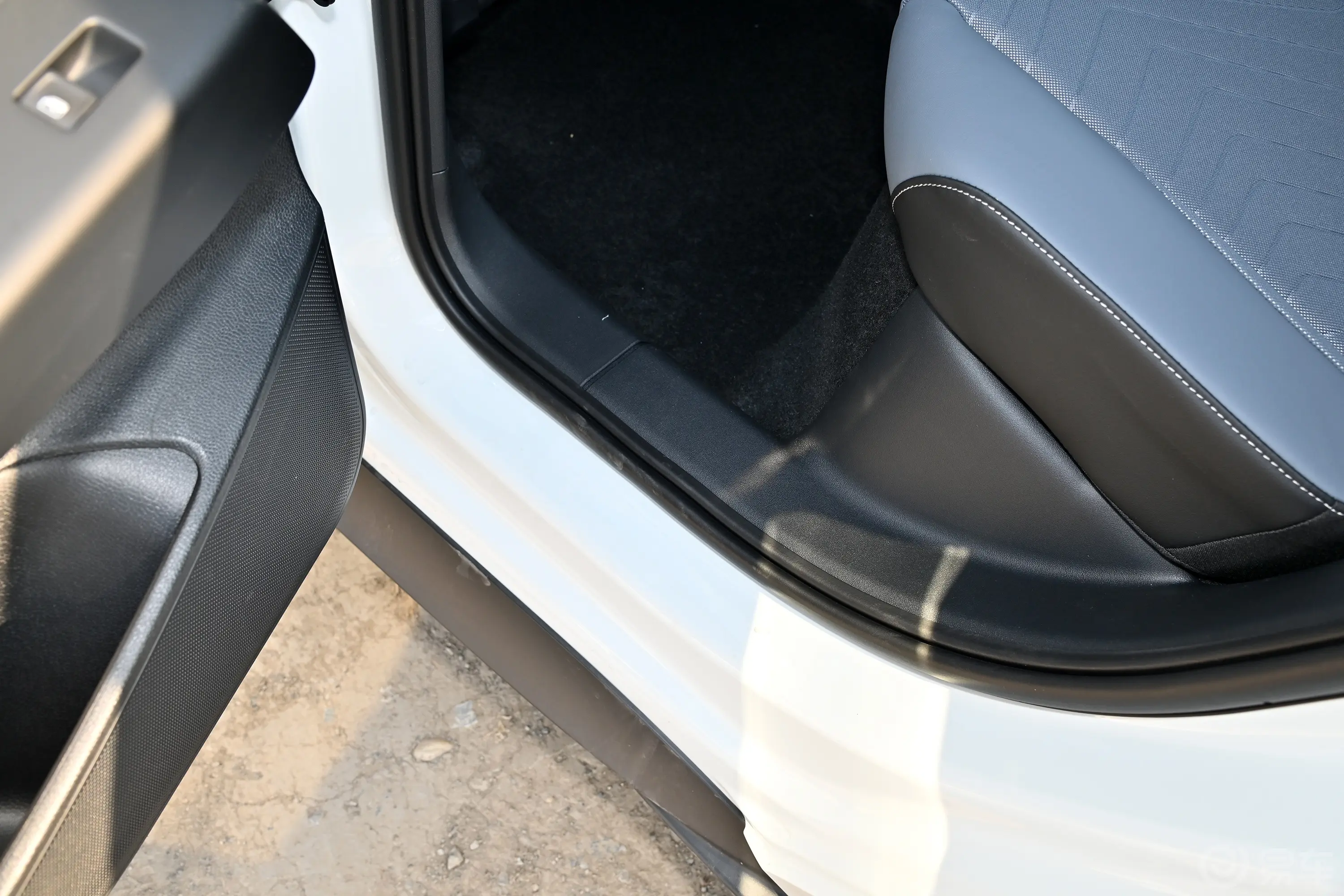 【大众ID.3聪明款 451km 纯净智享版后排空间图片-汽车图片大全】-易车