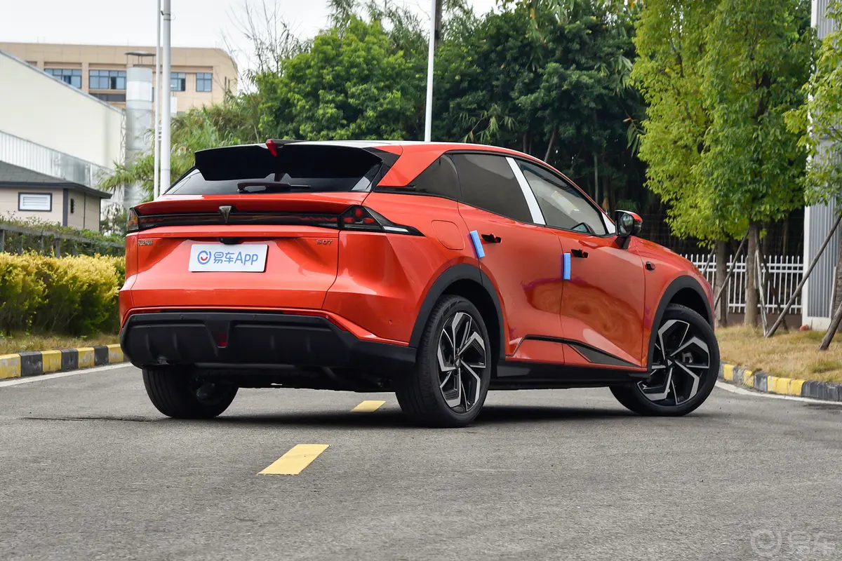 【深蓝S07增程版 285km 285Max华为乾崑智驾ADS SE版侧后45度车头向右水平图片-汽车图片大全】-易车