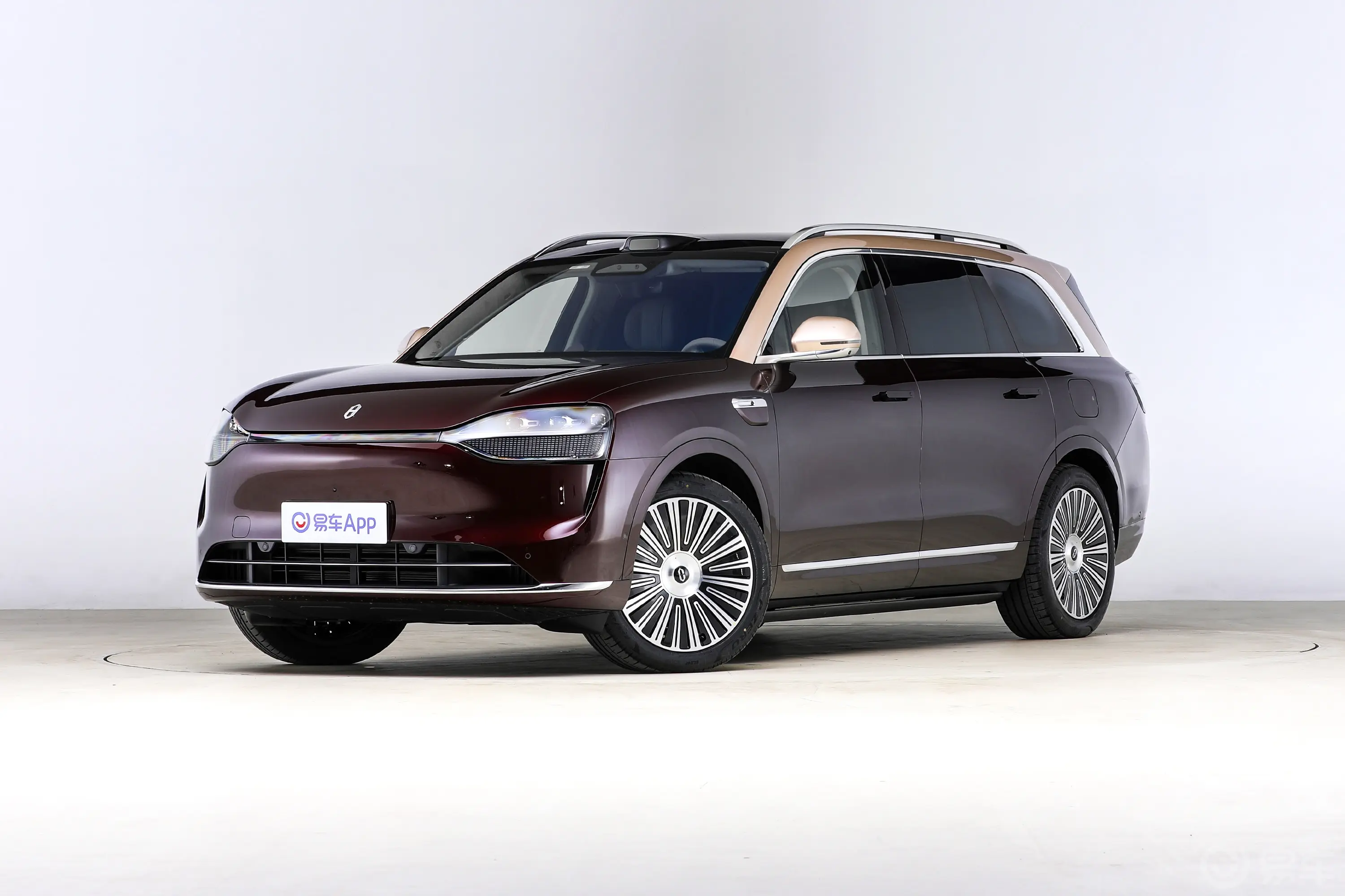 【问界M9增程版 266km Ultra 6座侧前45度车头向左水平图片-汽车图片大全】-易车