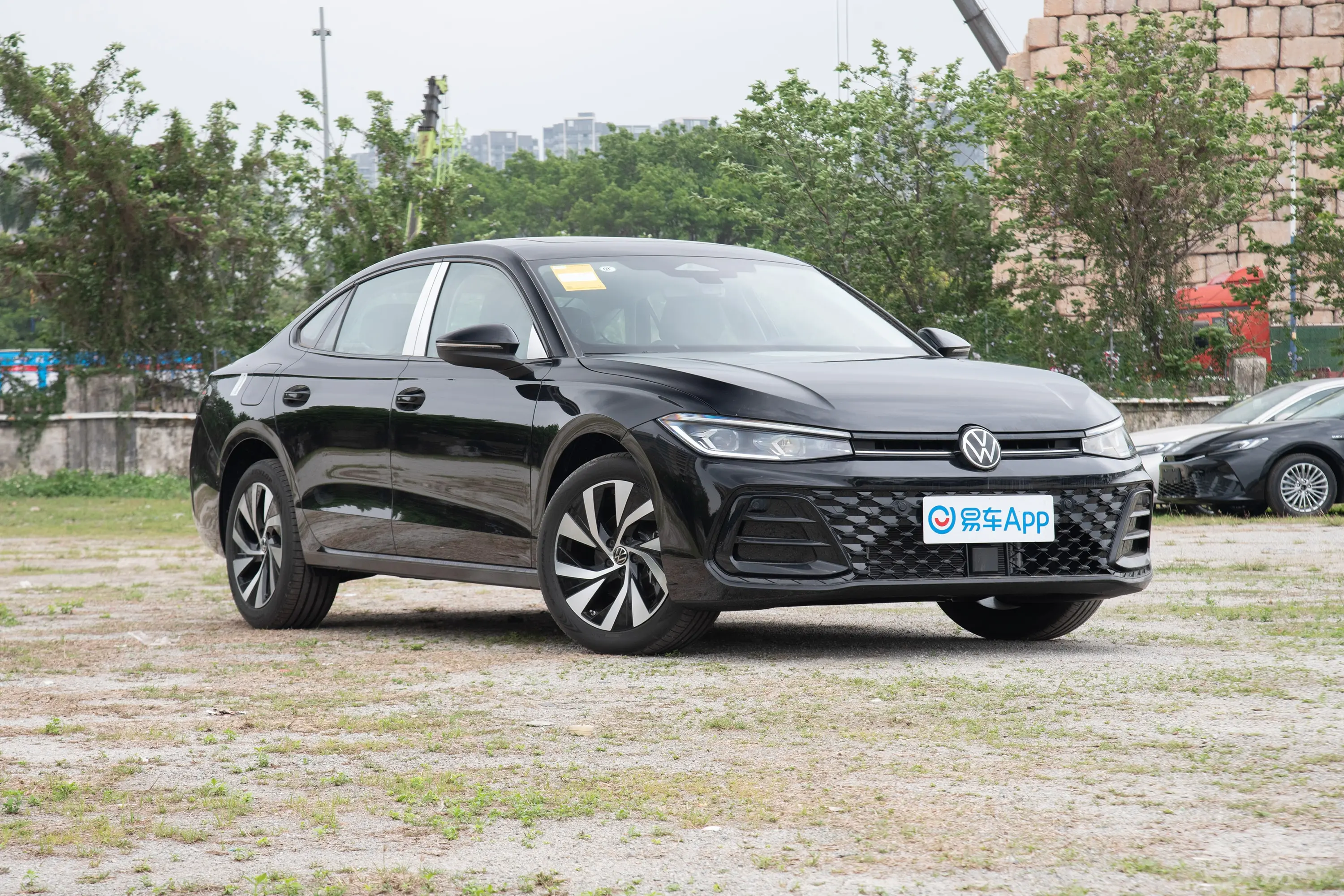 【帕萨特Pro 300TSI 星空龙耀版侧前45度车头向右水平图片-汽车图片大全】-易车